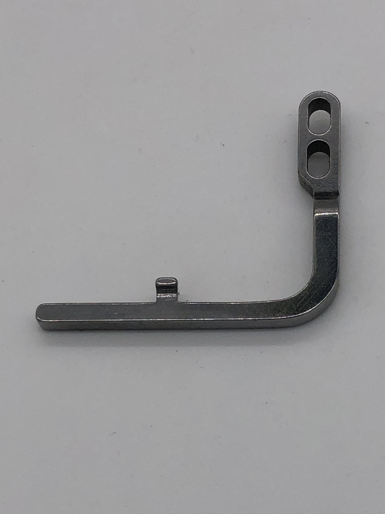 RETAINING FINGER at ZSK Stickmaschinen